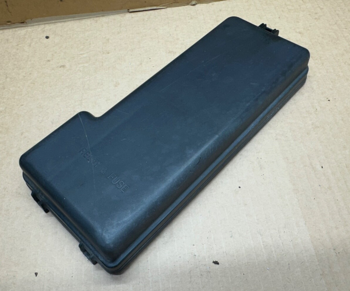 OEM 2001-2007 Toyota Highlander Engine Bay Fusebox Fuse Relay Panel Co ...