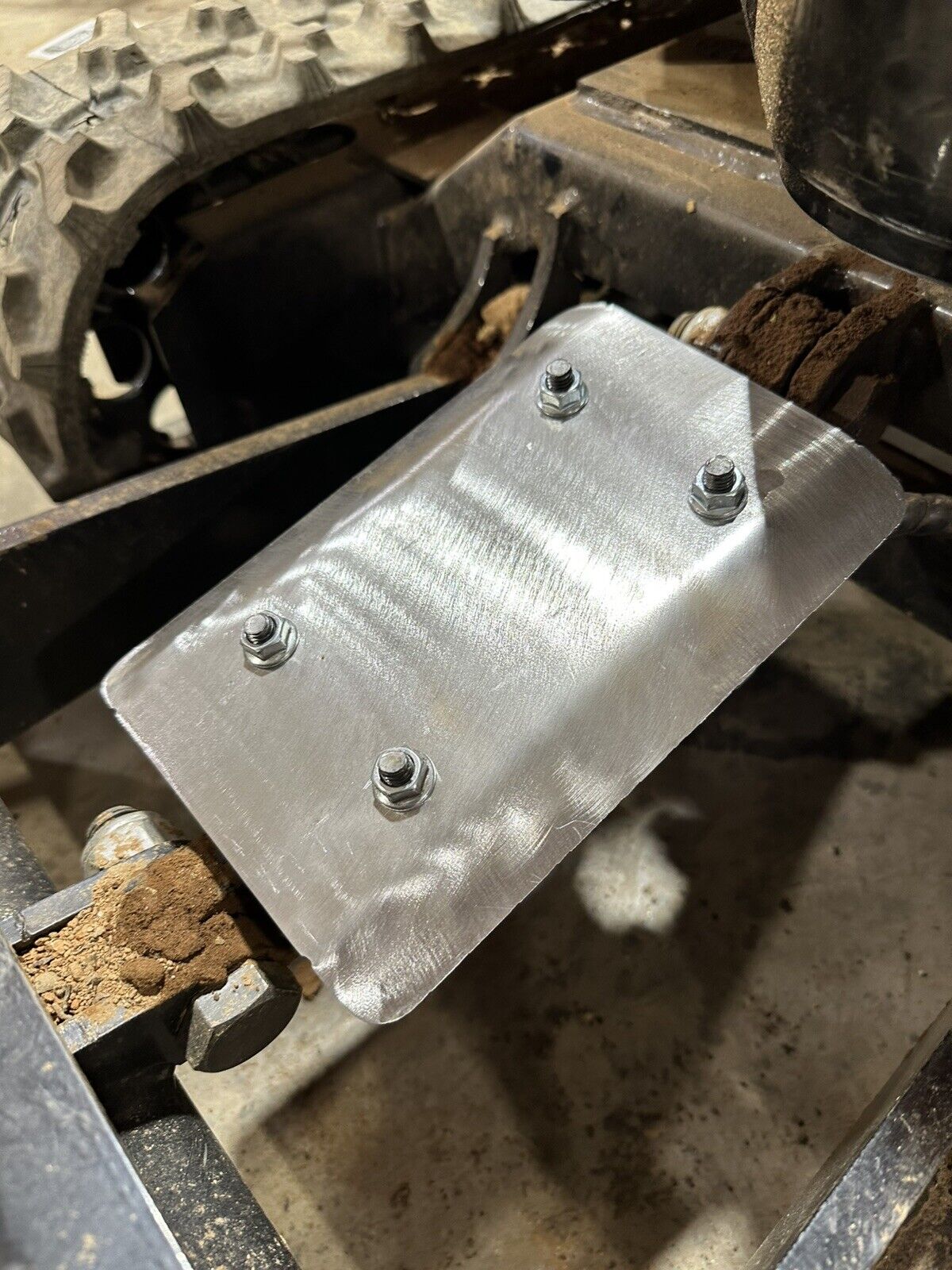 Chinese Mini Excavator Front Blade Ram Line Guard Shield Plate 1 Ton C ...